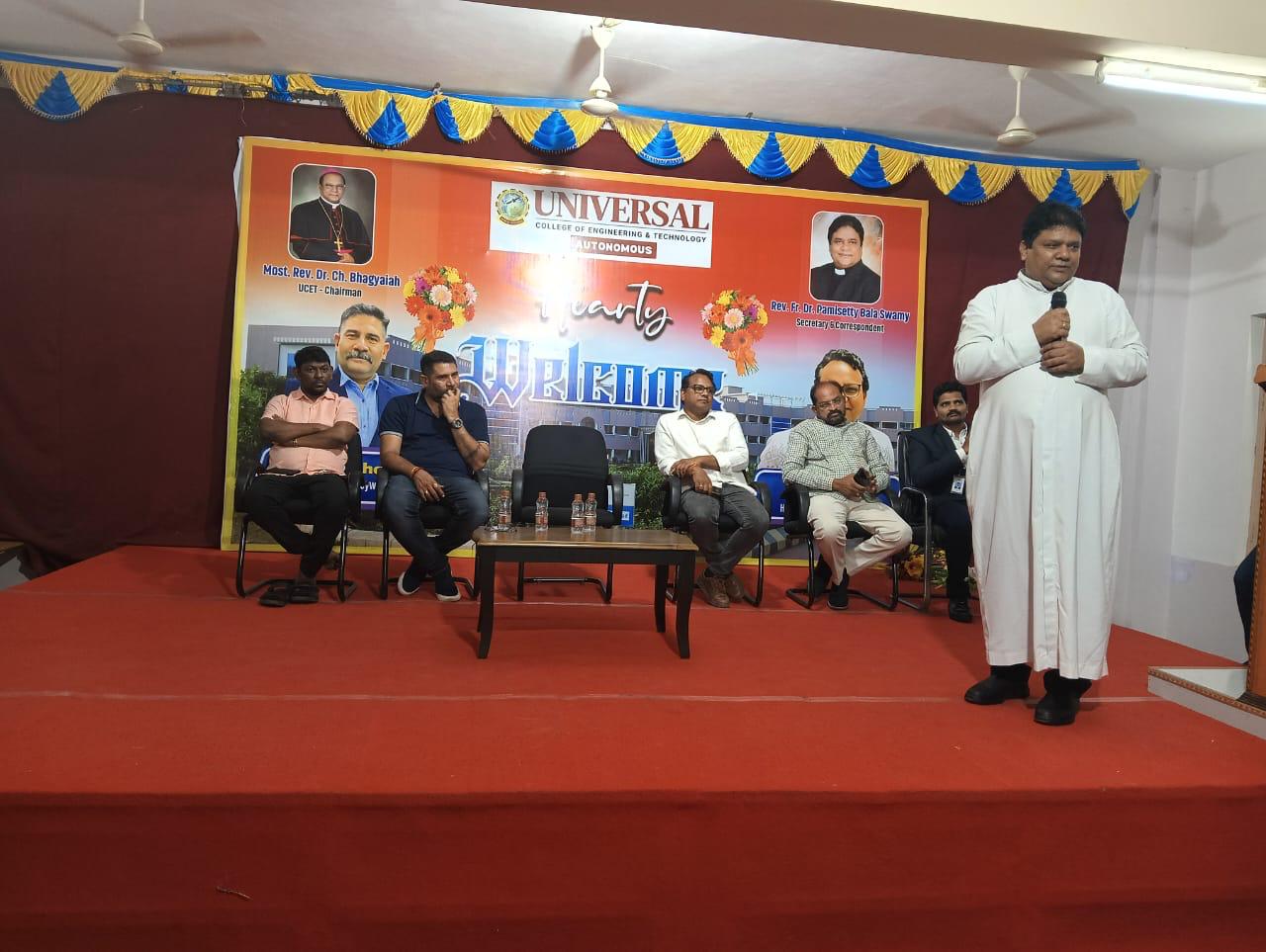 Gallery - Universal College of Engineering & Technology (UCET)