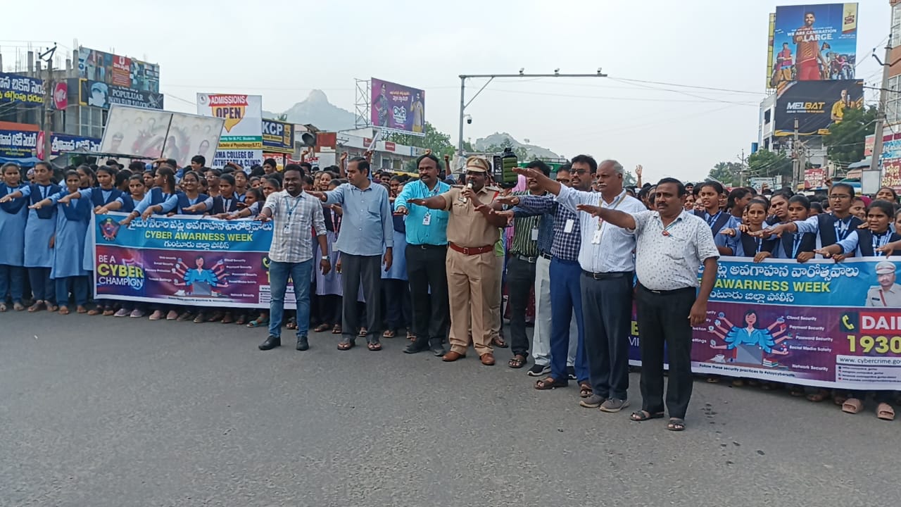 Gallery - Universal College of Engineering & Technology (UCET)